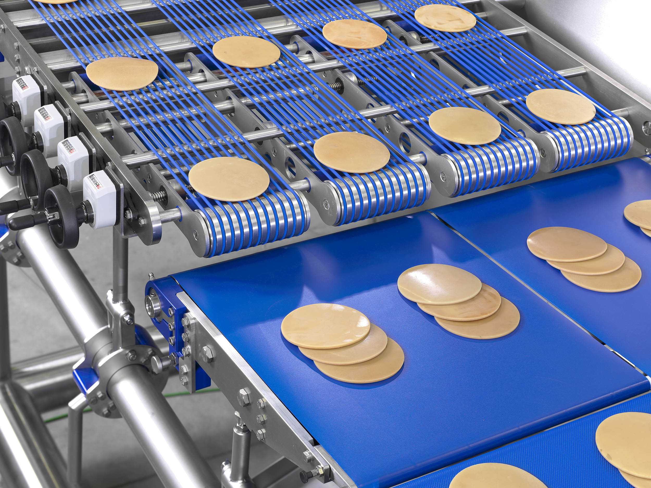 VI-40 Stacker & Tray Loading Unit